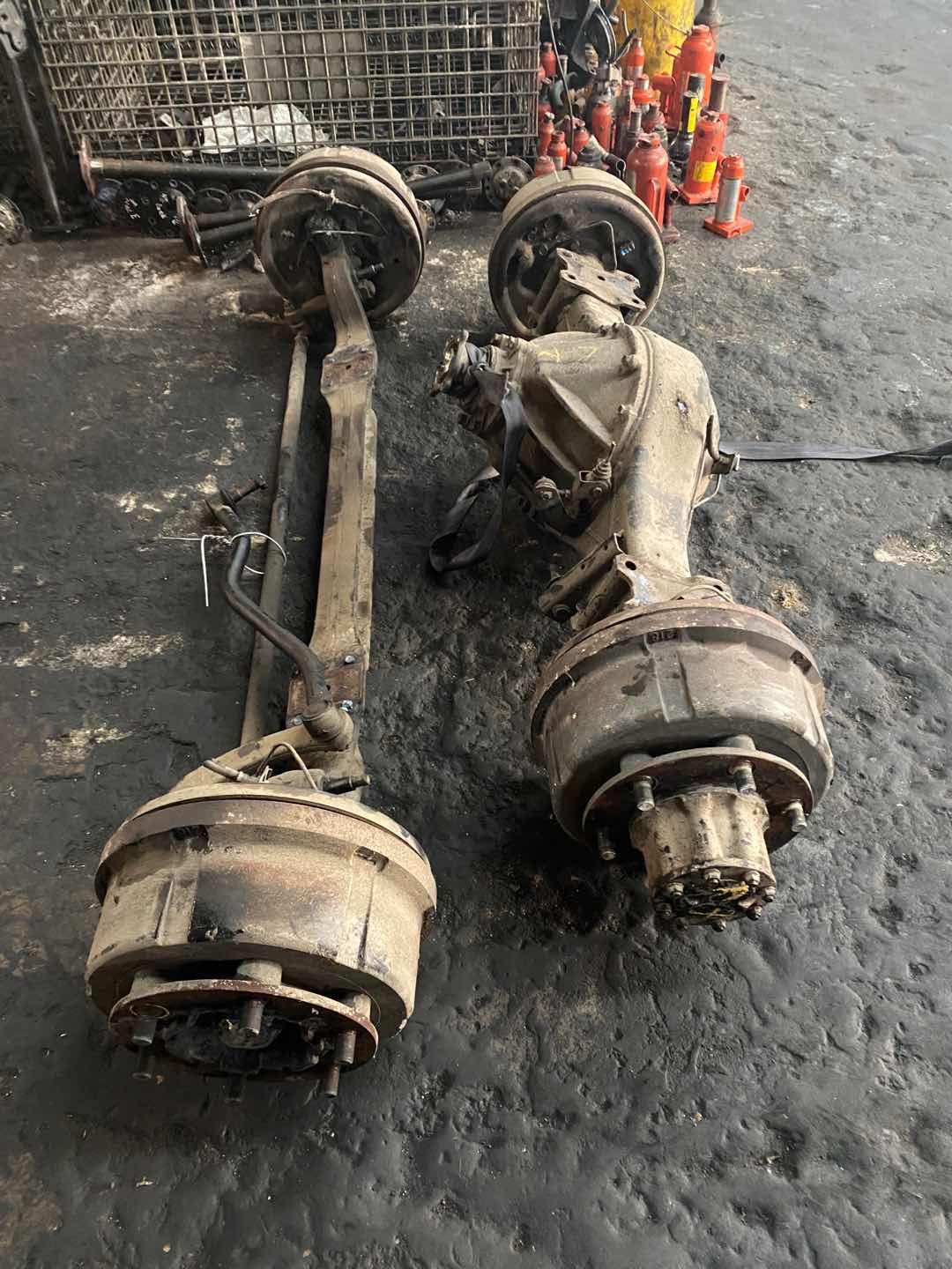 Isuzu NPR71 3 Ton Front Rear Axle 6 Hole - LORRY USED SPARE PARTS ...