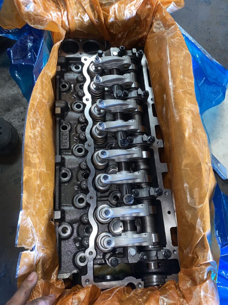 Isuzu 4HF1 4HG1 4HJ1 New Cylinder Head - LORRY USED SPARE PARTS ENGINE ...