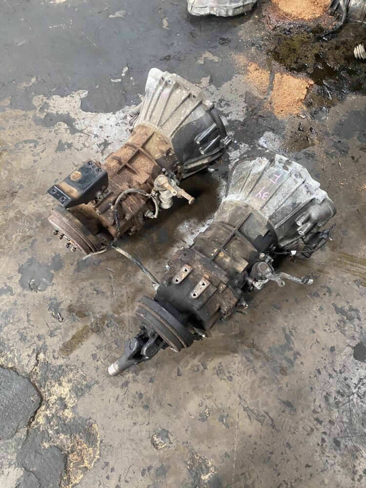Toyota Dyna LY131 3L Gear Box - LORRY USED SPARE PARTS ENGINE GEARBOX ...
